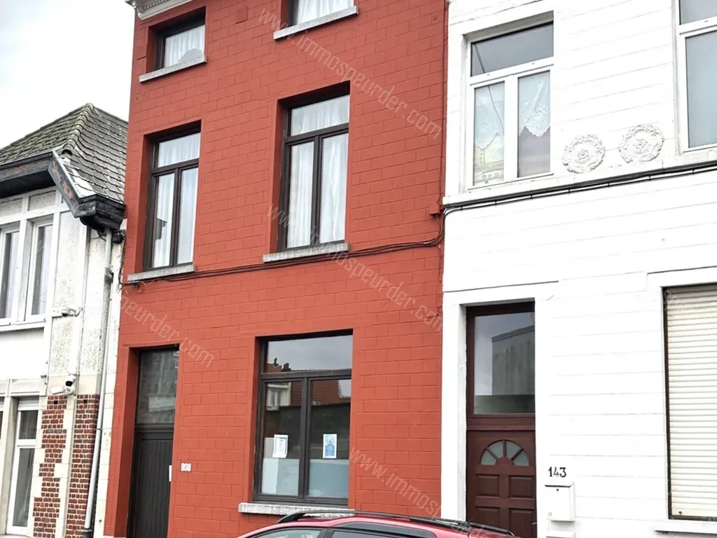 Huis in Uccle - 1371338 | ImmoSpeurder